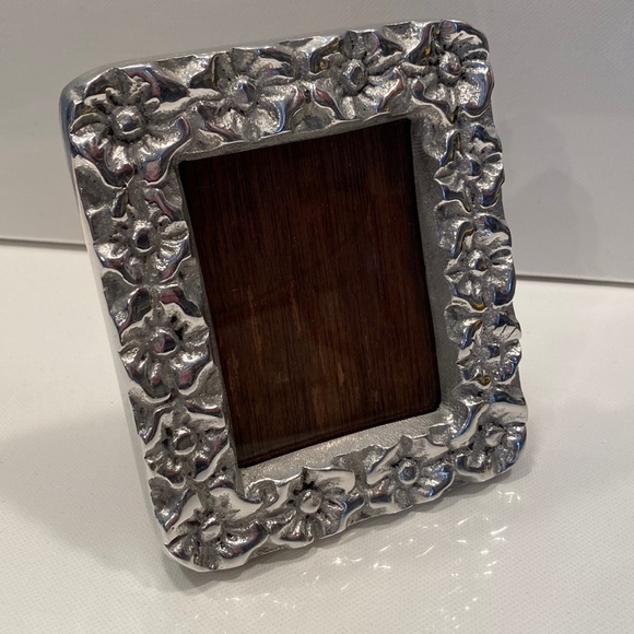 Vintage | Accents | Vintage Silver Floral Frame | Poshmark